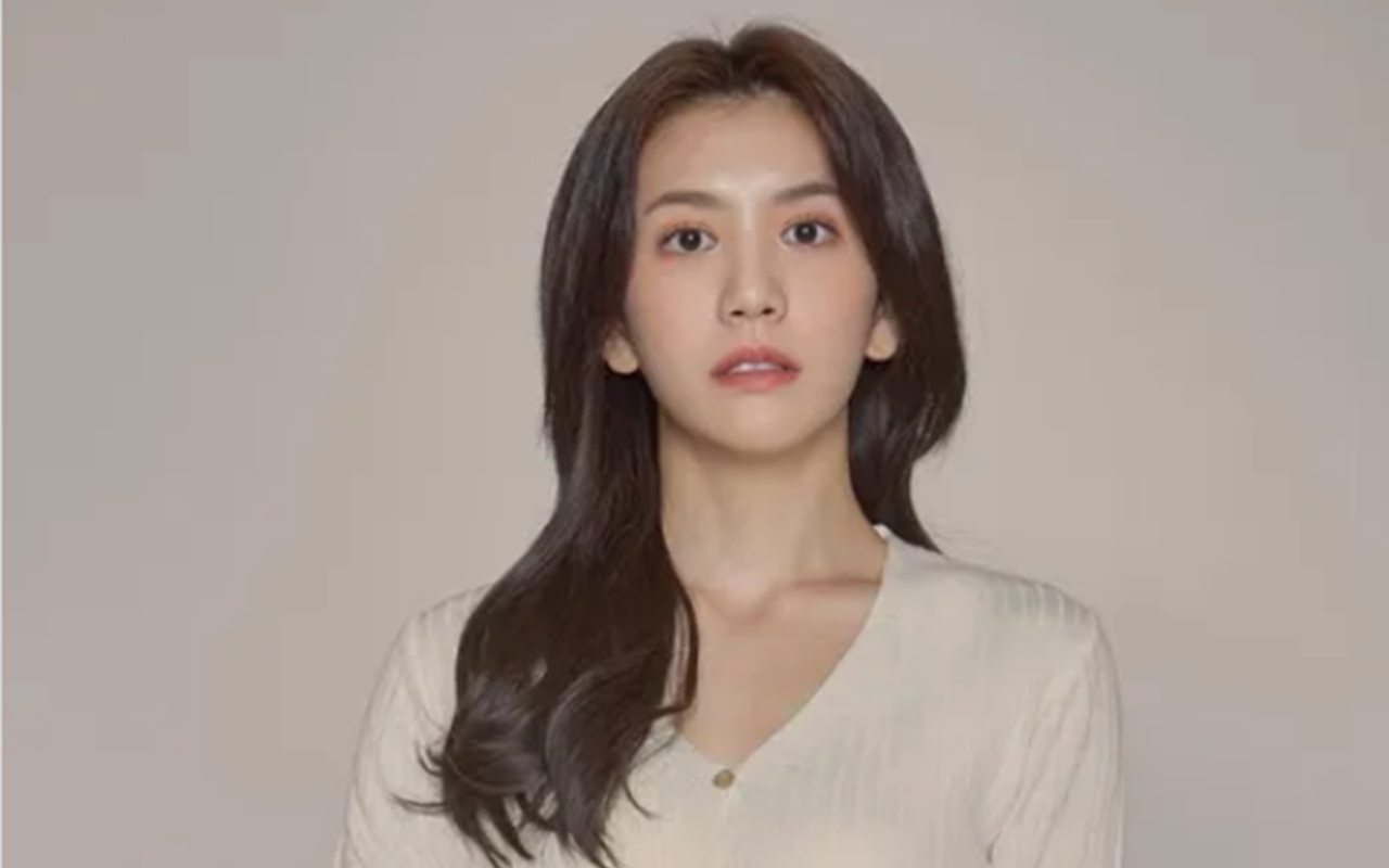 Tutup Usia, 8 Potret Kenangan Yoo Joo Eun 'Joseon Survival' Bersama ...