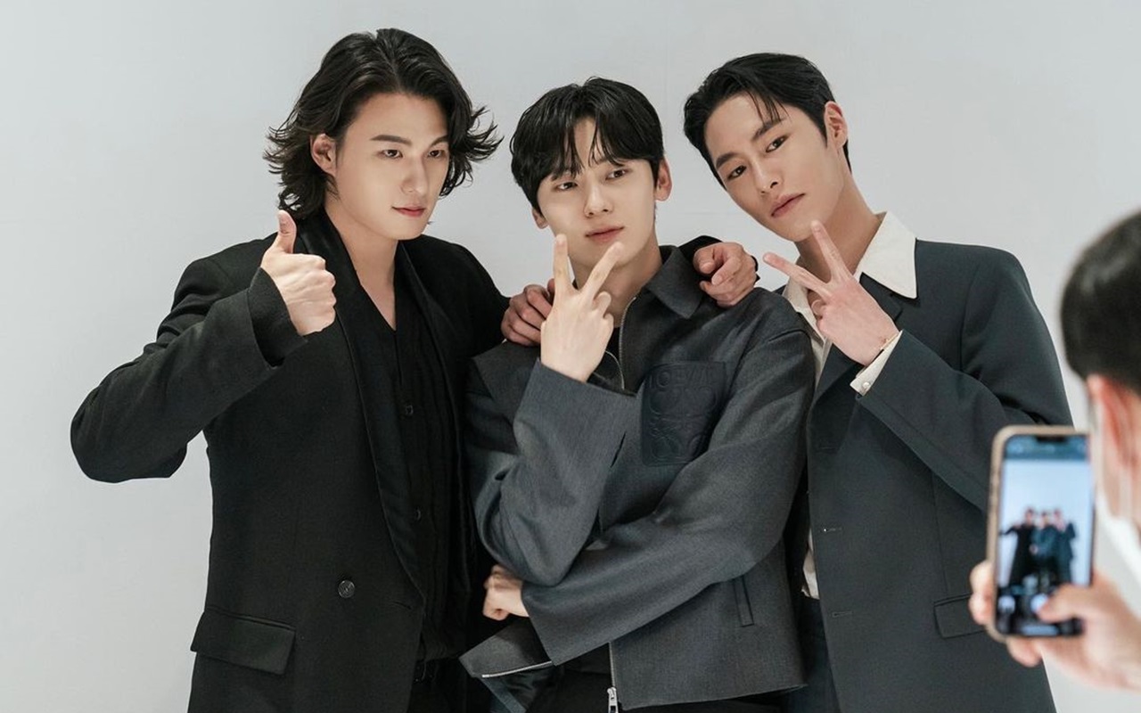 Shin Seung Ho Iri Pada Lee Jae Wook Hingga Hwang Minhyun Gegara 'Alchemy of Souls', Kenapa?