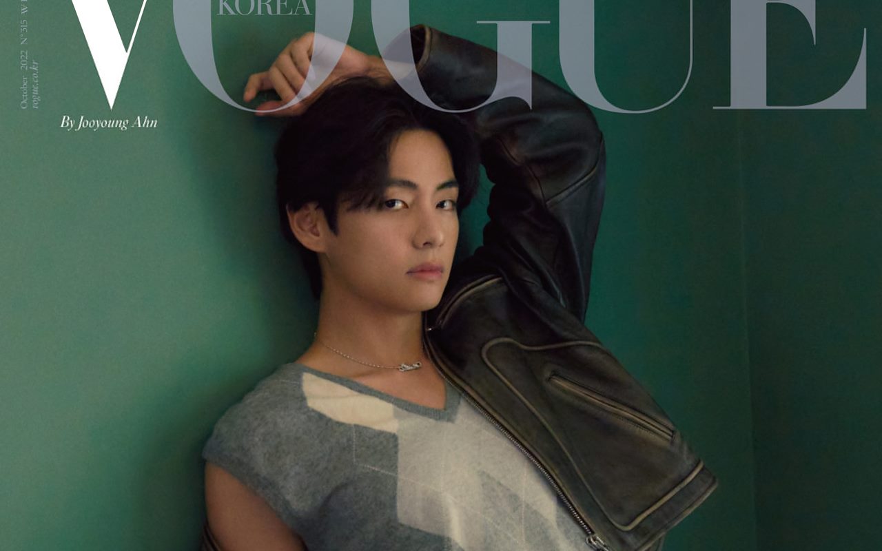 Item V BTS dalam Pemotretan Vogue Korea Hampir Capai 2 Miliar, Harga Anting Paling Bikin Syok