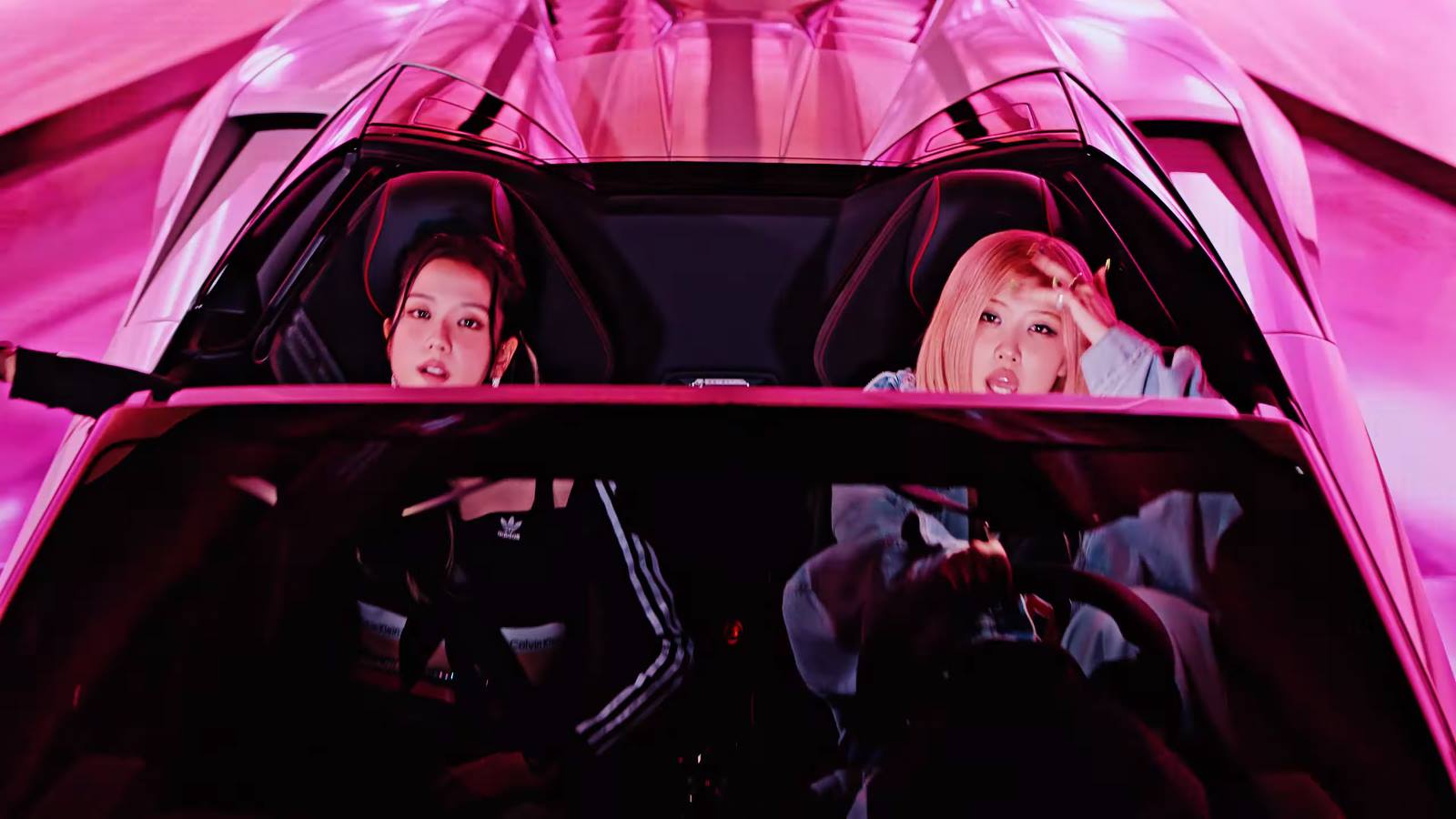 Rose BLACKPINK Tantang dan Sindir KBS Pakai Mobil Seharga Rumah Mewah di MV 'Shut Down'?