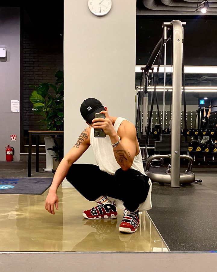 Gosip Ditaksir Sunmi, 10 Pesona Cha Hyun Seung Sang Back Dancer Ganteng