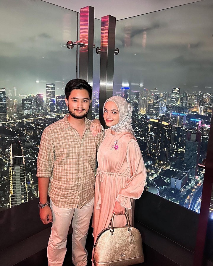 Dikira Nia Ramadhani Versi Berhijab, 8 Pesona Nisma Bahanan Berbalut Outfit Trendi Hingga Syar'i