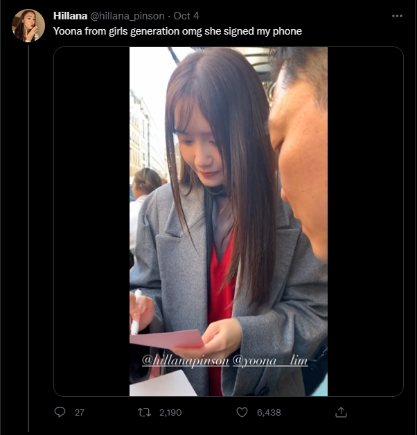 Begini Reaksi Yoona SNSD Saat Fans Minta Tanda Tangan di Phone Case ...