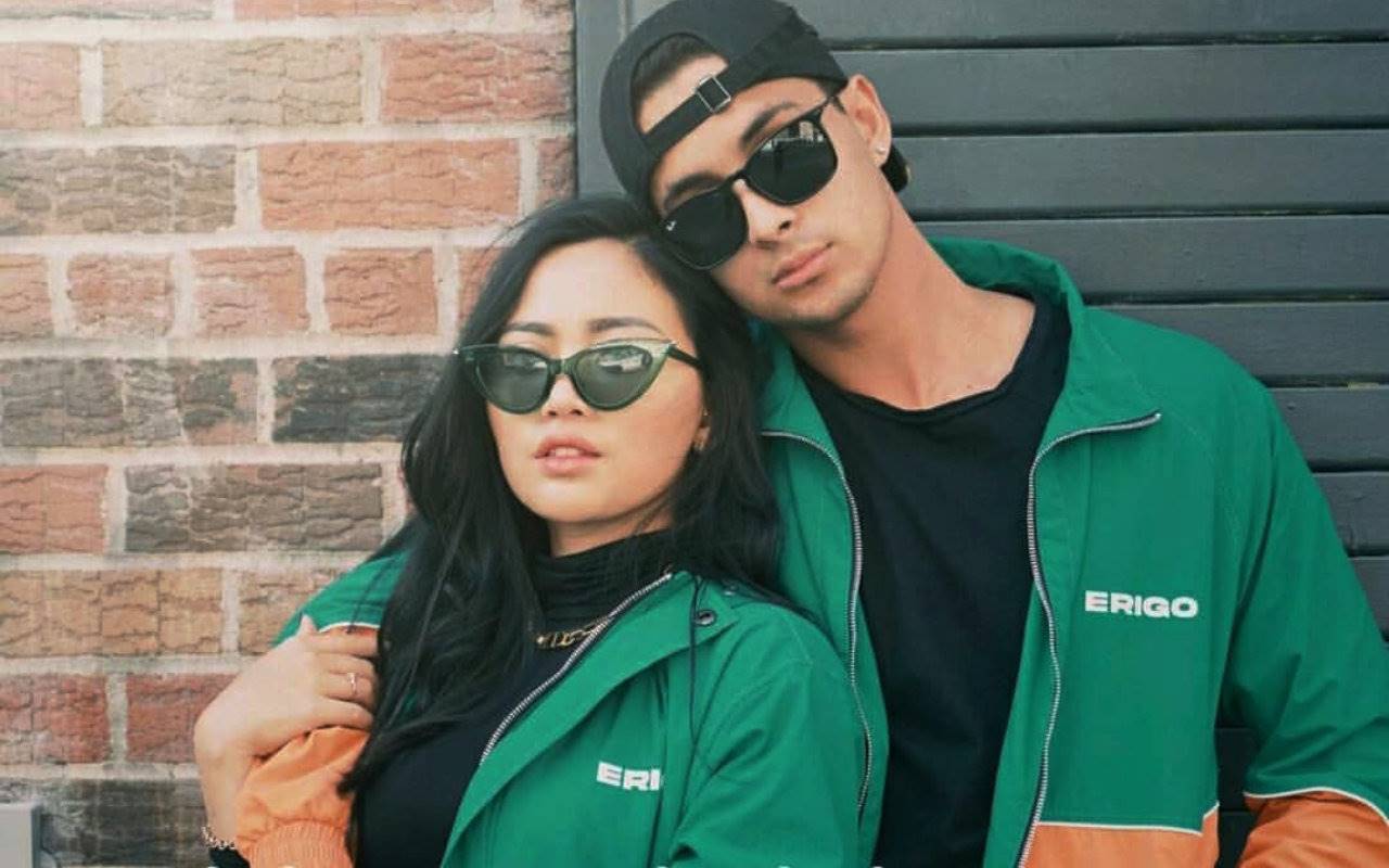 Rachel Vennya Pasang Senyum Lebar Digendong Salim Nauderer, Digoda Balikan