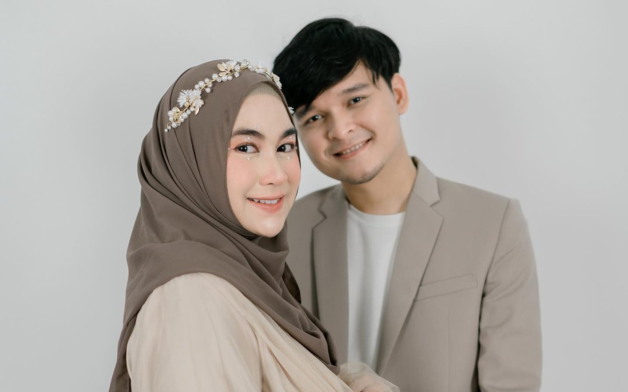 Anisa Rahma Melahirkan, Suami Foto Perdana Bareng Buah Hati: 2 Malaikat ...