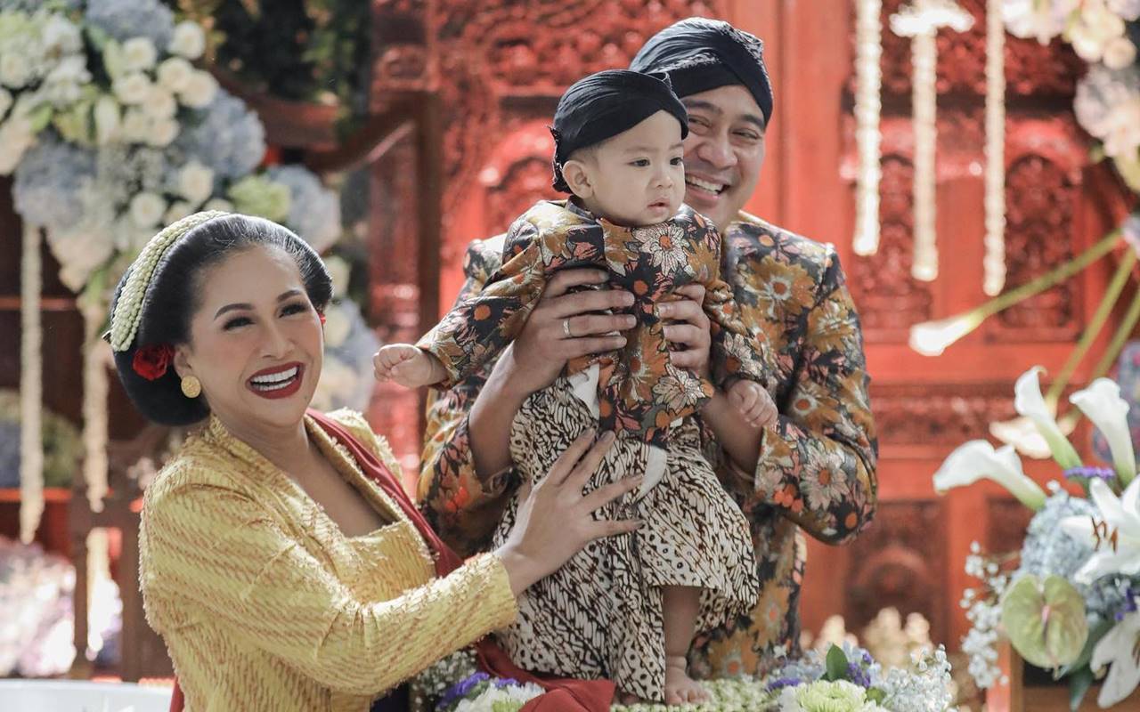 Tata Janeeta Galau Diminta Suami untuk Tambah Anak: Mungkin Dia Lupa ...