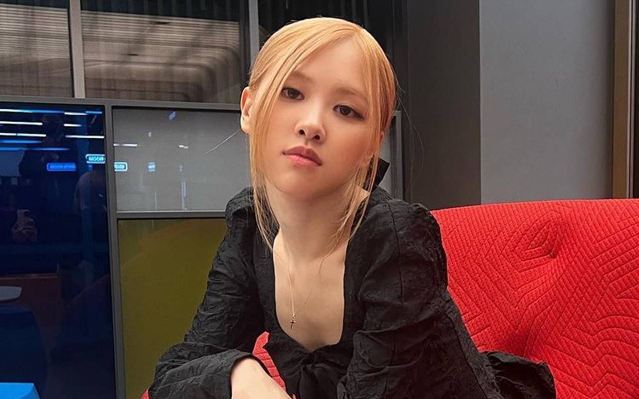 Gaya Dance Rose BLACKPINK yang 'Bengkok' Bikin Fans Khawatirkan Punggungnya