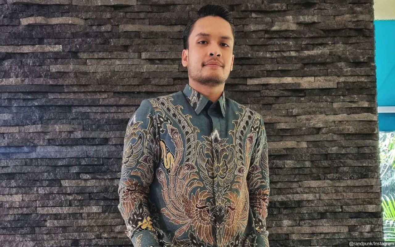 Randy Pangalila Baca Mantra Asli Pemanggil Jin Berbahasa Jawa Kuno di ...