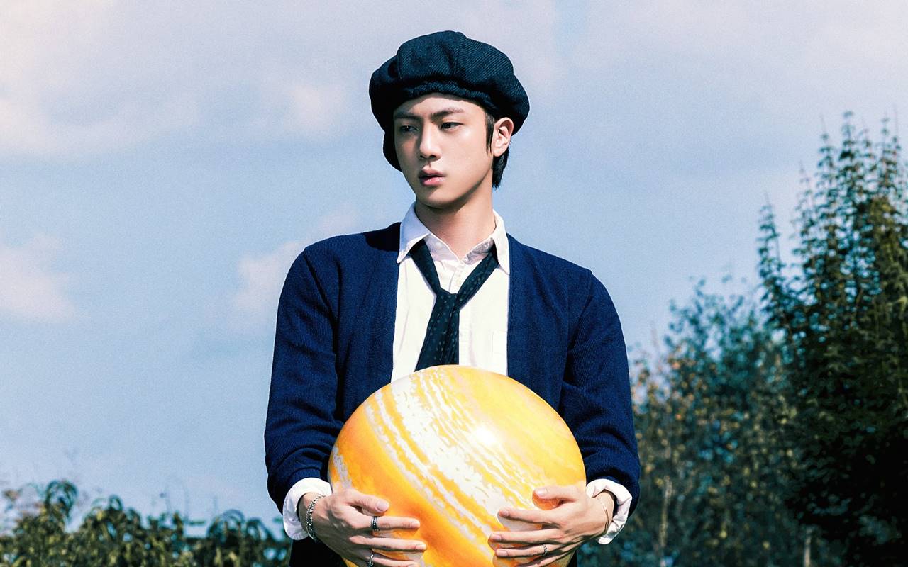 Jin BTS Rilis MV Teaser 'The Astronaut', Konsep Disebut Ingatkan Pada 'Little Prince'