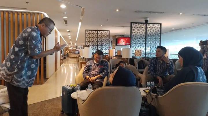 Fokus Dengarkan Pengarahan