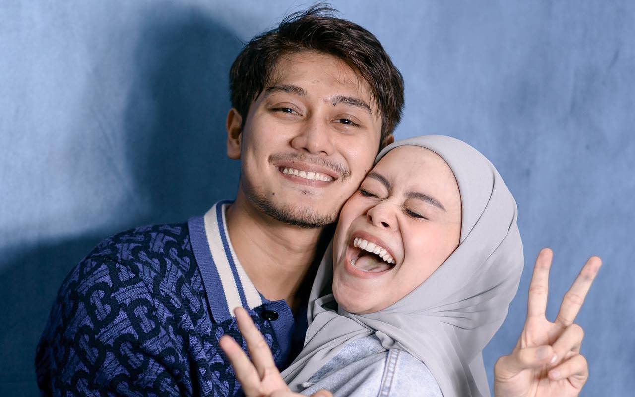 Makin Mesra, Lesti Kejora Temani Rizky Billar Main Bola Malah Disebut Settingan