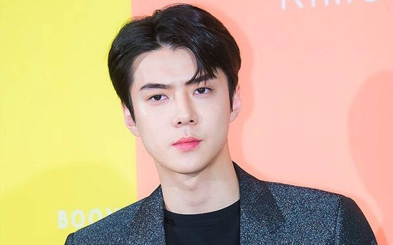 Sehun EXO Ngakak Saat Kepergok Syuting Drama 'All That We Loved'