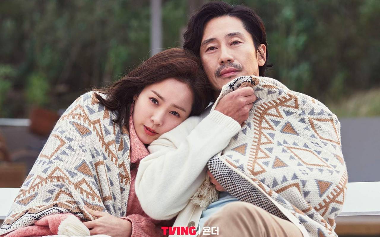 Han Ji Min Hati-Hati Saat Syuting Adegan Mesra dengan Shin Ha Kyun di 'Yonder'