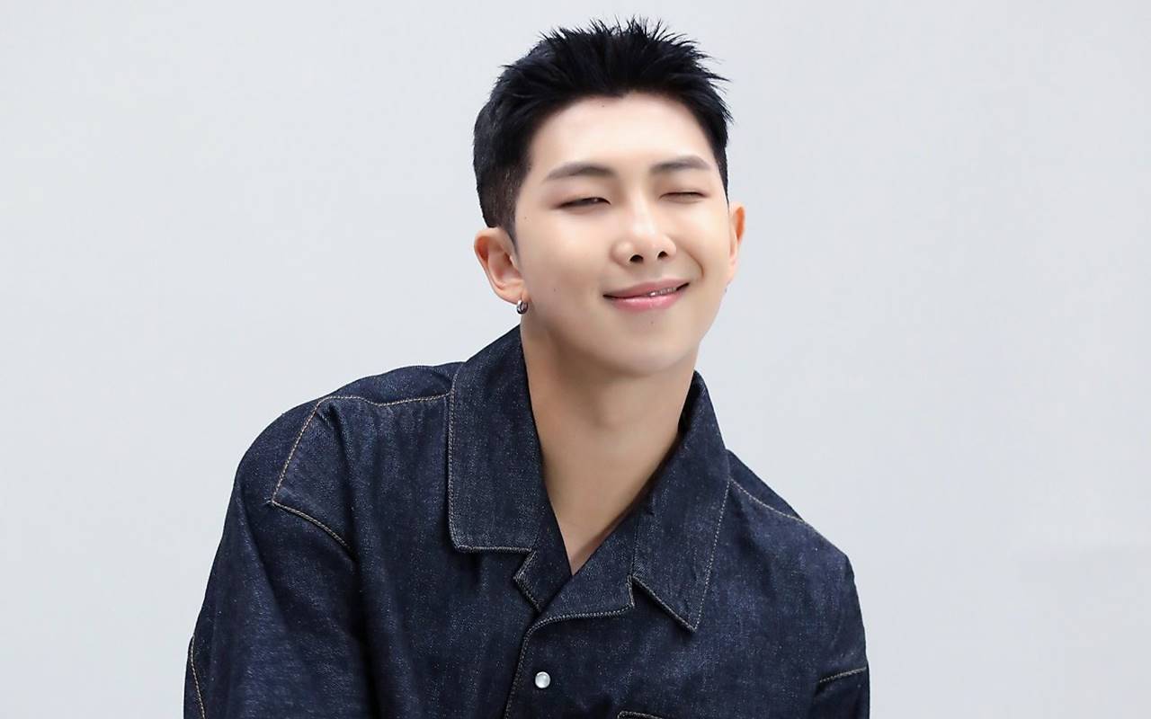 RM BTS Tulis Puisi Menyentuh Jelang Debut Solo