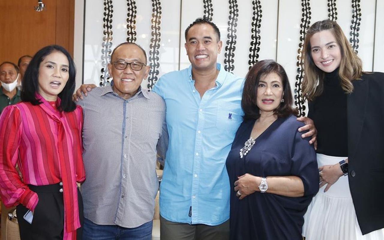 Nia Ramadhani Jadi Tim Hore di Acara Ultah Papa Mertua, Aksinya Tuai ...