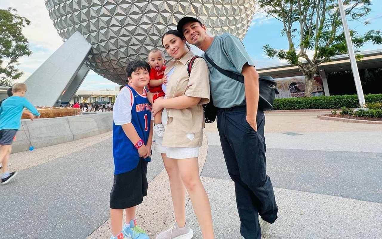 Raffi Ahmad Boyong Nagita Slavina dan Dua Anaknya ke Qatar untuk Nonton Piala Dunia