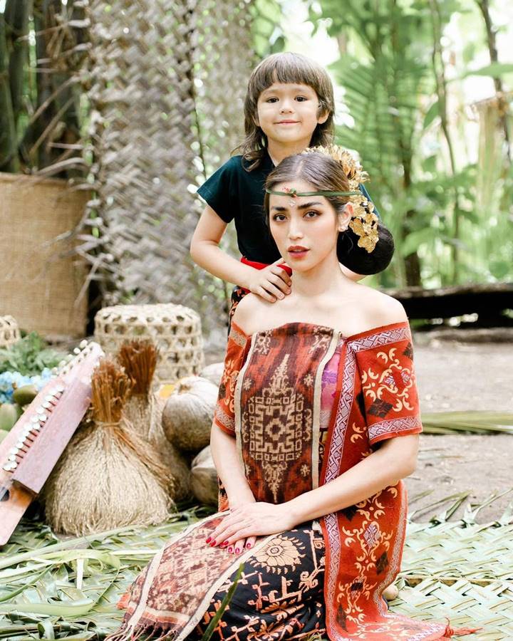 Terbaru Gracia Indri, 10 Artis Ini Pilih Melahirkan di Luar Negeri