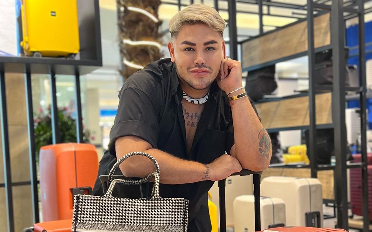 Ivan Gunawan Respect Fans Jepang Bersih-Bersih Stadion Piala Dunia 2022