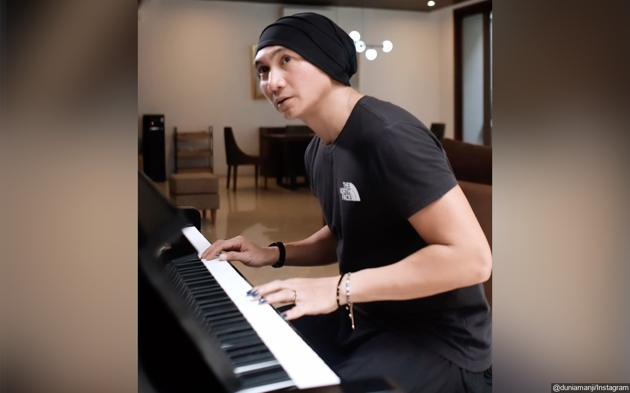 Selama Ini Botak, Penampilan Anji Dengan Rambut Bikin Publik Heboh