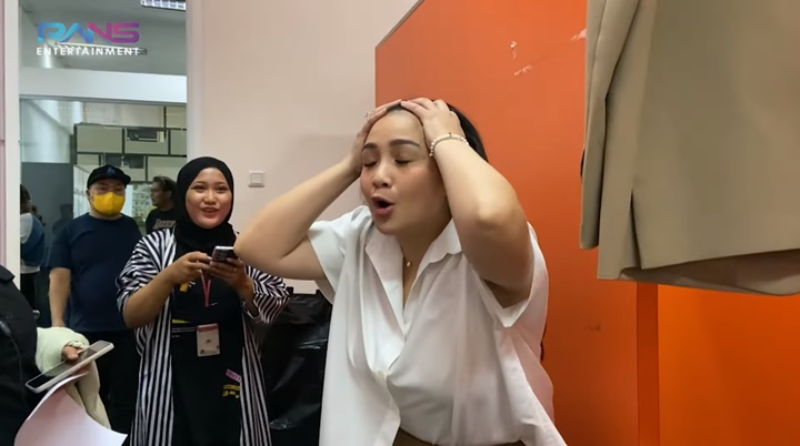 Nagita Slavina Ngeluh Rambutnya Sudah Mulai Beruban