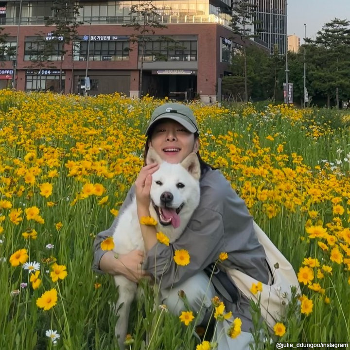 Main di Padang Bunga