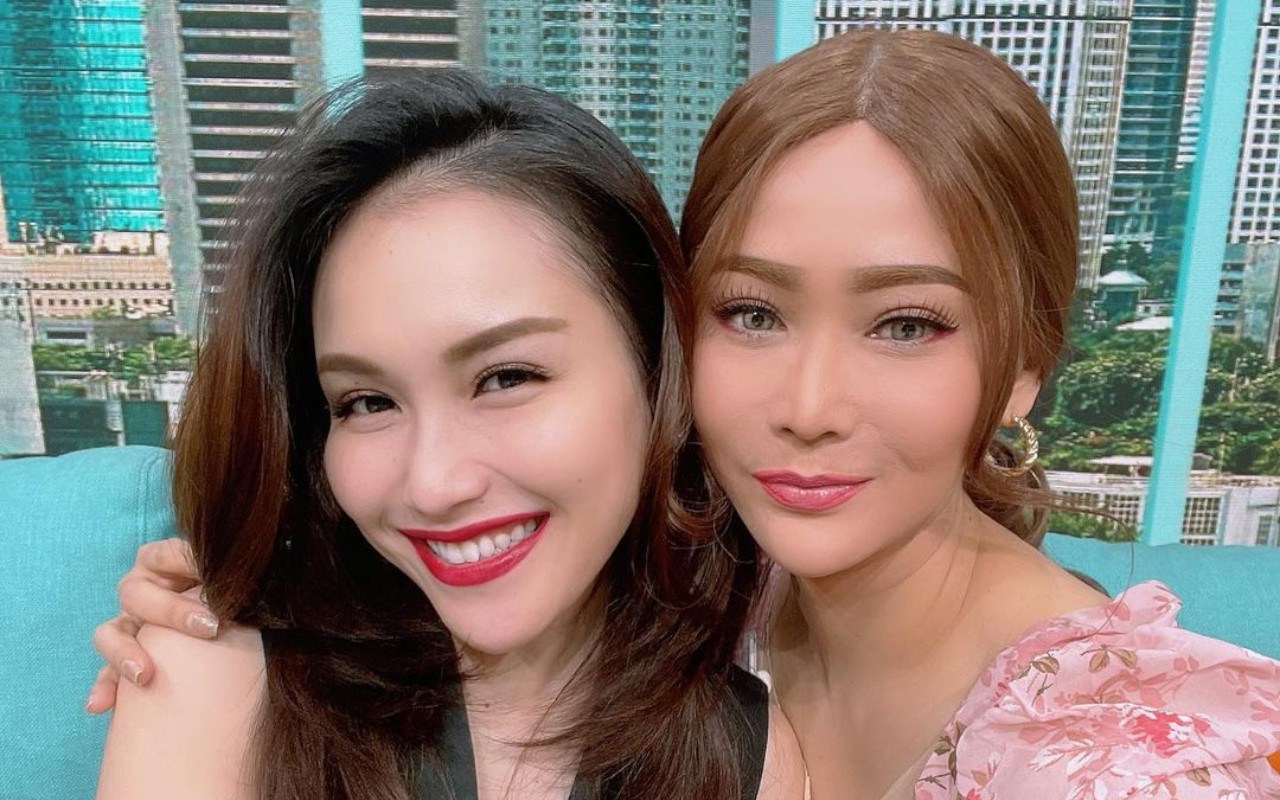 Selfie Bareng Ayu Ting Ting, Inul Daratista: Foto Sama Besan
