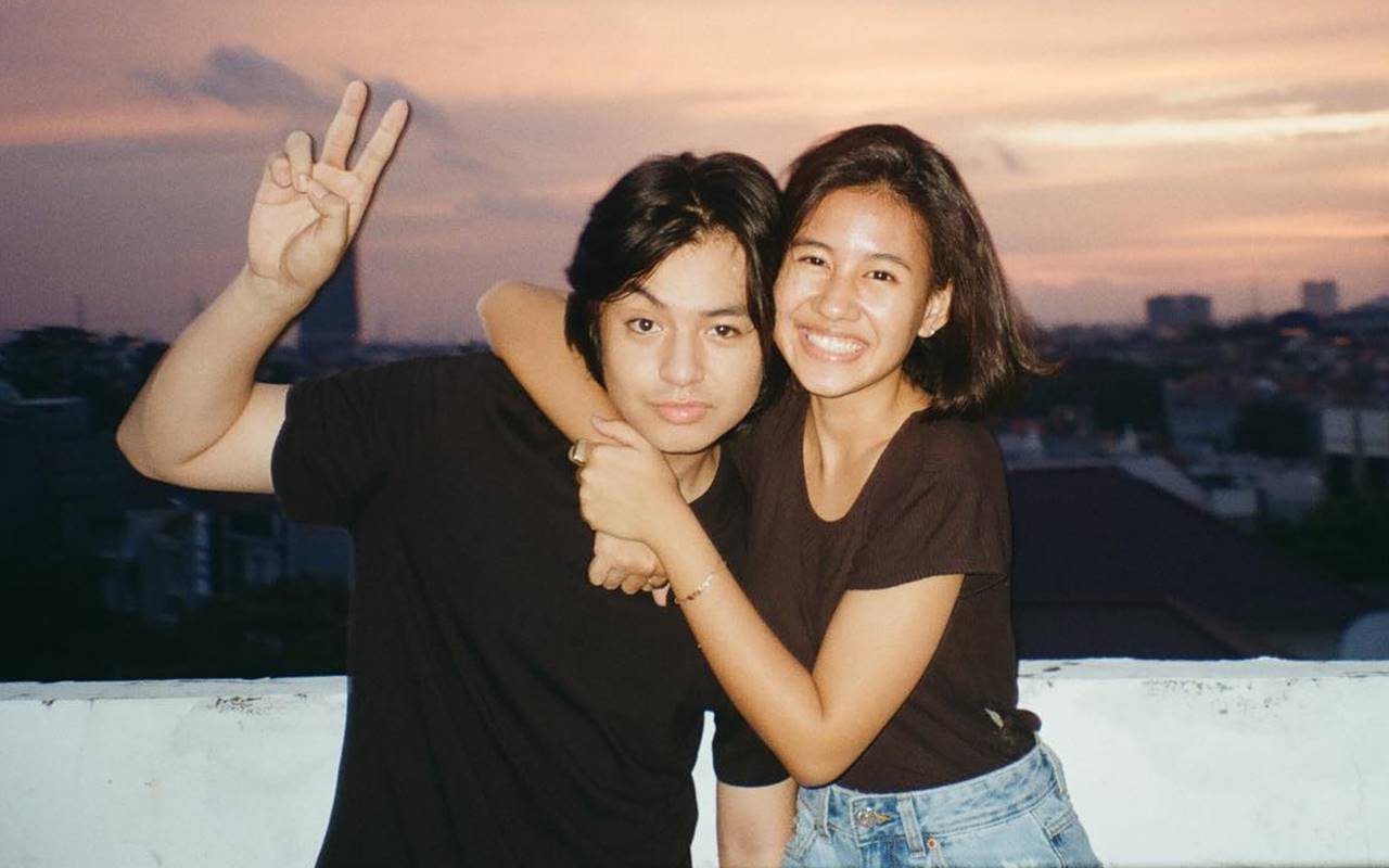 Jarang Diumbar, Angga Yunanda Malu-malu Ditanya Awal Kedekatan dengan ...