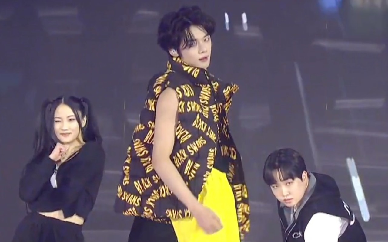 SBS Gayo Daejun 2022: Yeonjun TXT Luwes Cover BLACKPINK 'Shut Down ...