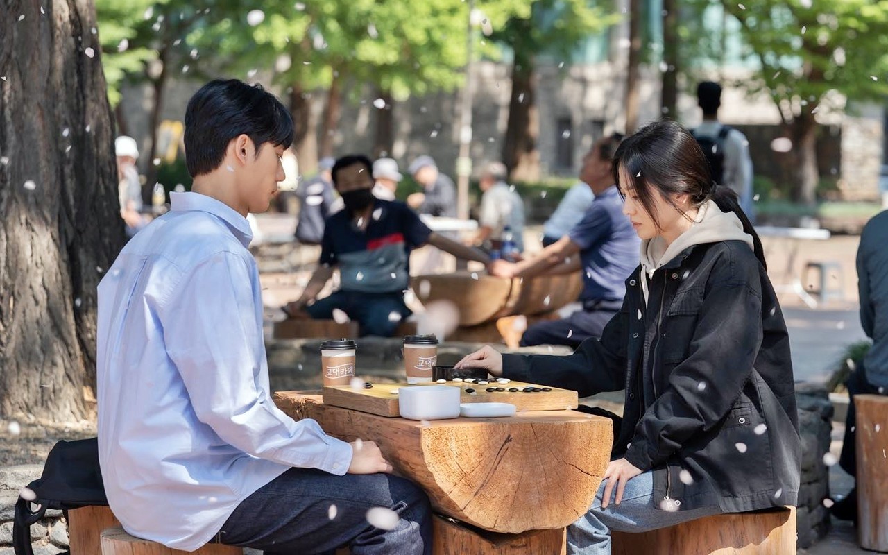 Alasan Song Hye Kyo Balas Dendam Pakai Metode Permainan Go di 'The ...