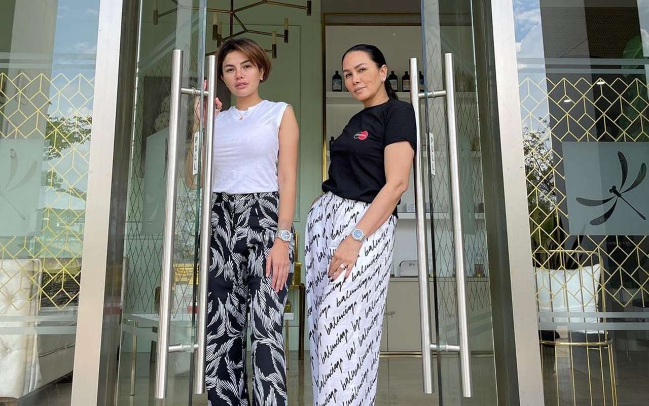 Kabar Saling Unfollow, Nikita Mirzani Labrak Fitri Salhuteru Gegara Gaul dengan Sampah