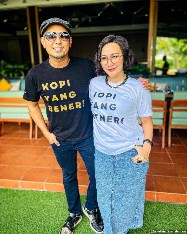 Mikha Tambayong-Deva Mahenra Diduga Nikah Beda Agama, 10 Artis Ini ...