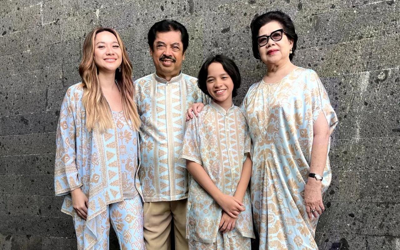 Jarang Disorot, Wajah Ayah Bunga Citra Lestari Di Ultah Ke-79 Dipuji ...