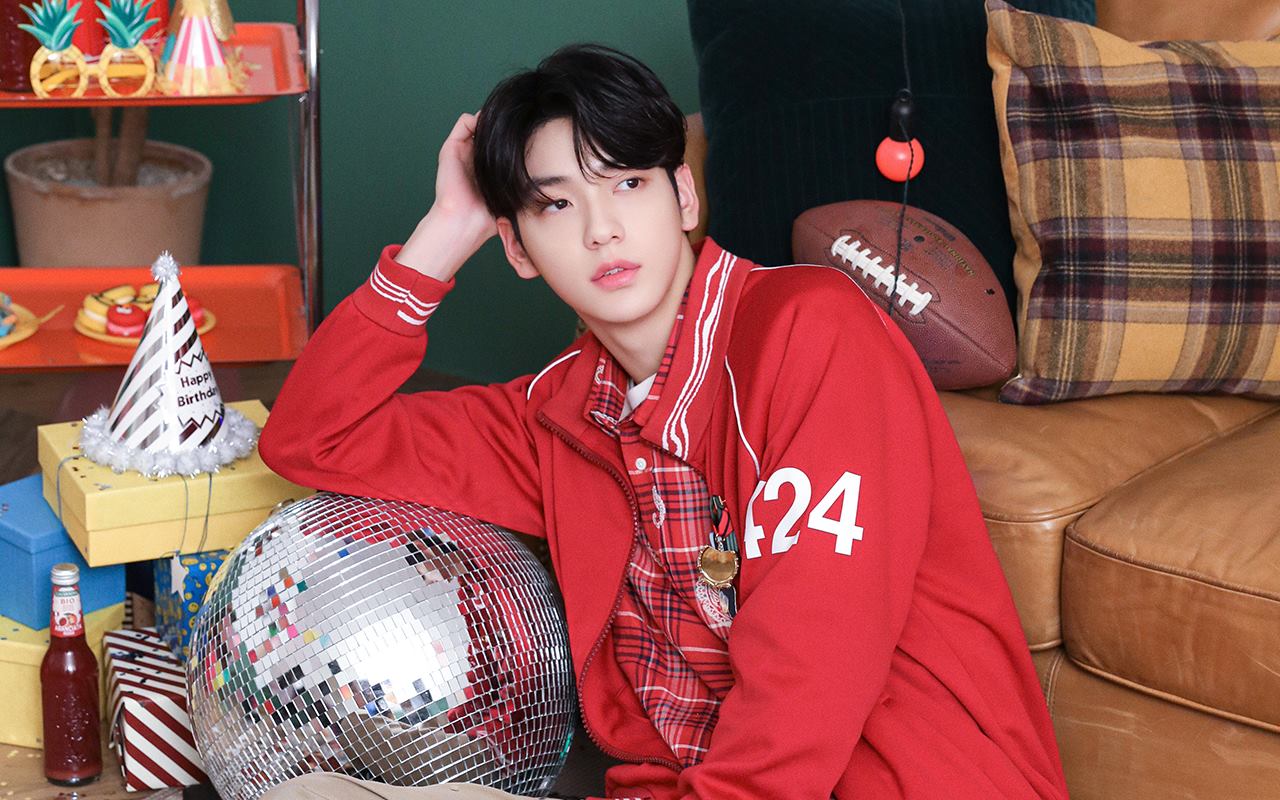 Soobin Ngedance Sampai Abs Terekspos Saat TXT Perform di 'Late Late Show'