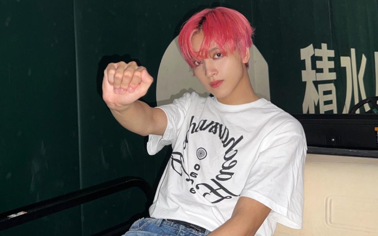 Haechan NCT Datang ke Sekolah Adik, Langsung Jumpa Fans Dadakan