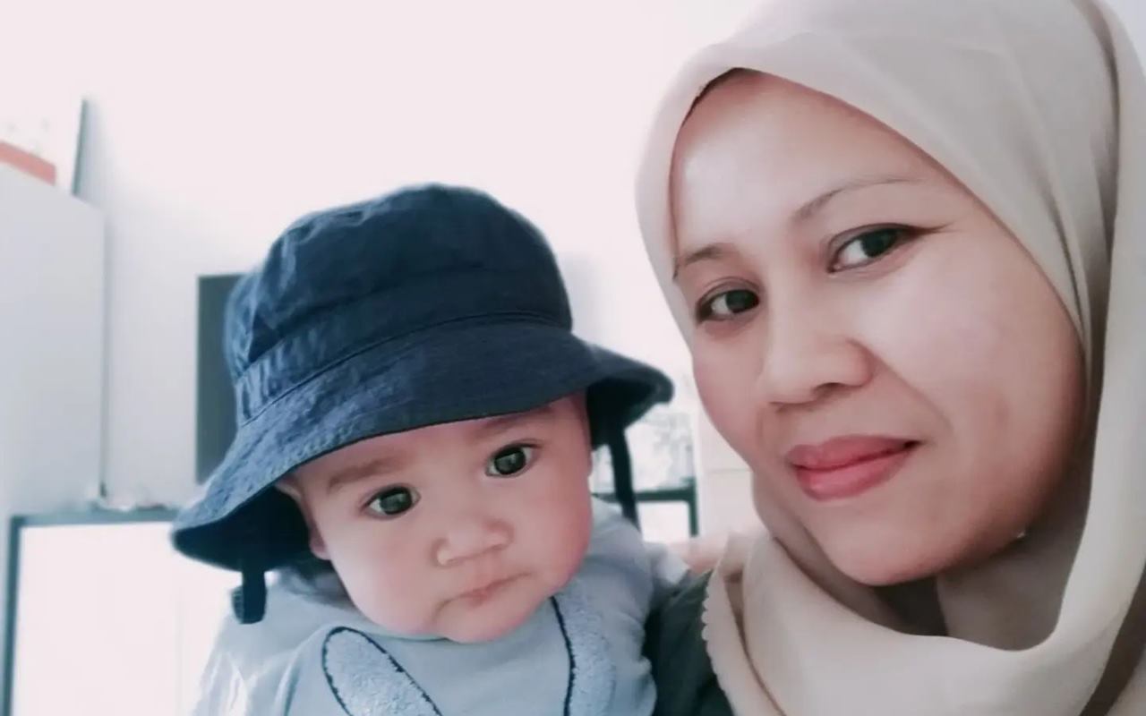 Detik-Detik Sus Rini dan Rayyanza Nyaris Tenggelam di Kolam Renang, Endingnya Bikin Ngakak