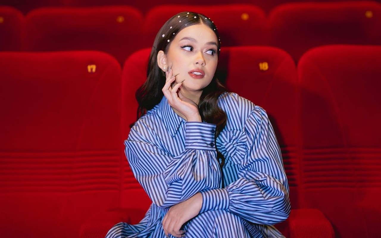 Reaksi Rebecca Klopper Lihat Model Laki-laki Tak Pakai Celana di Depan Mata