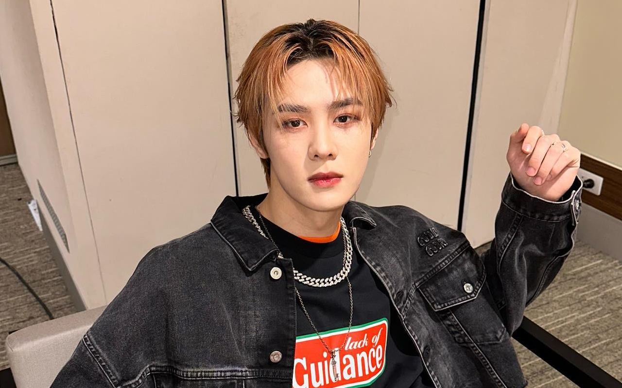 Kun NCT/WayV Tuai Syok Muncul Pakai Kursi Roda