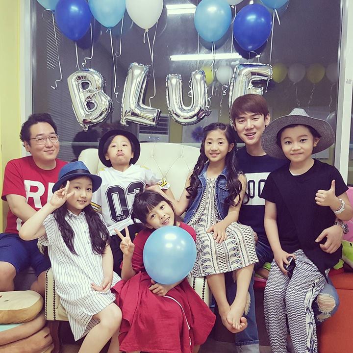 Reuni dengan Tim Biru 'We Kid'