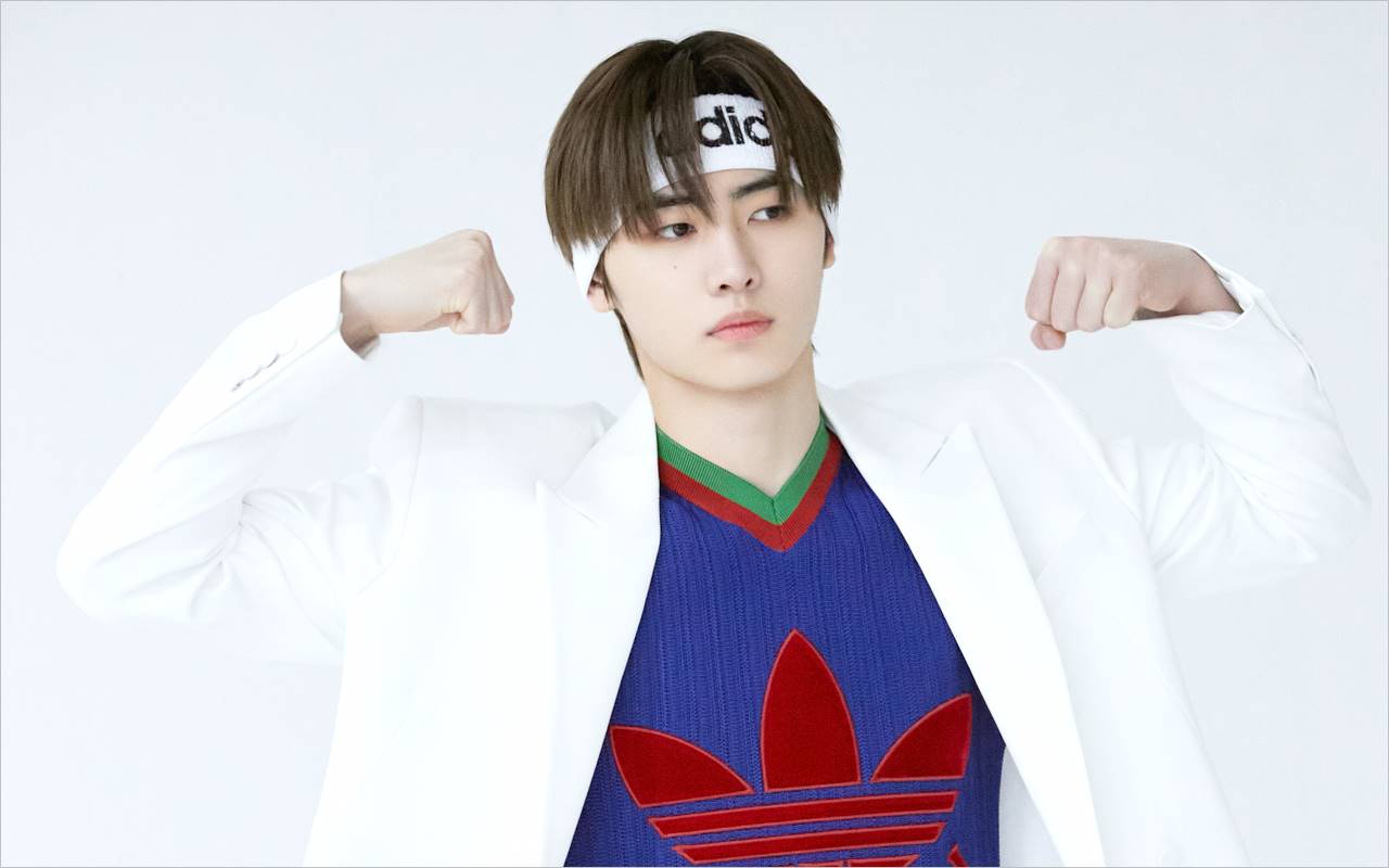 Sunghoon ENHYPEN Jadi Cowok Mamba Setibanya di Paris, Kaki Jenjang Curi ...