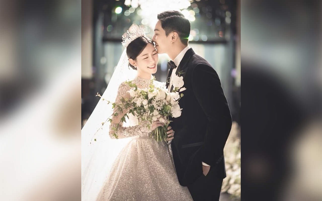Nikah, Lee Seung Gi dan Lee Da In Langsung Malu Dapat Nasihat Soal Bercinta
