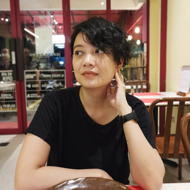 Penampilan Luna Maya Vibe Idola Korea Intip 7 Artis Cewek Potong Rambut Bondol