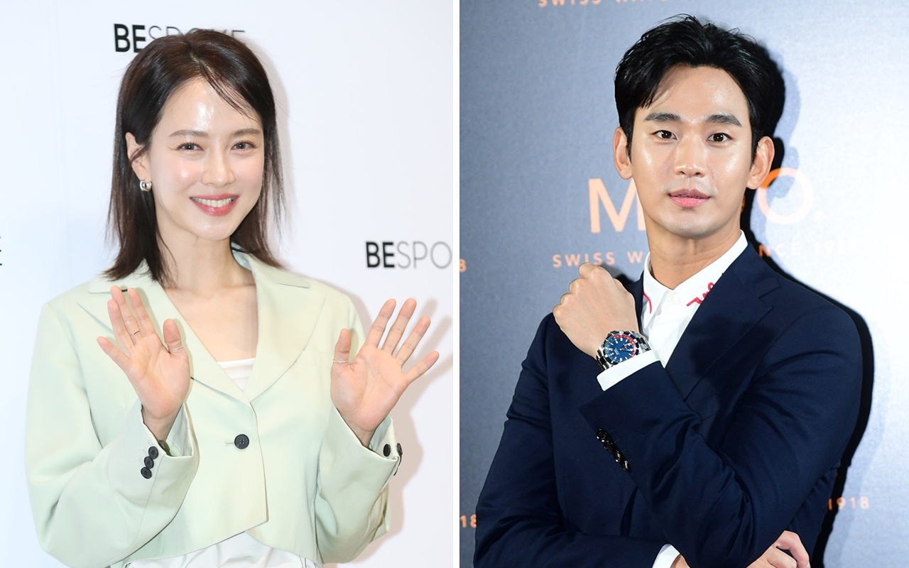Senyuman Song Ji Hyo & Kim Soo Hyun Kala Satu Frame Curi Perhatian