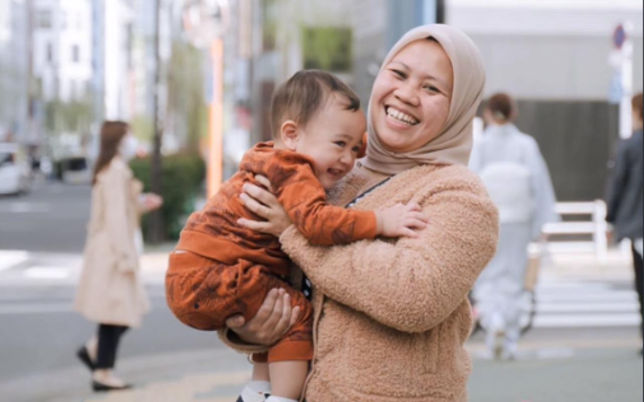 Sus Rini Pawang Cipung Hadir Di Acara Wisuda, Sosok Remaja Cantik ...