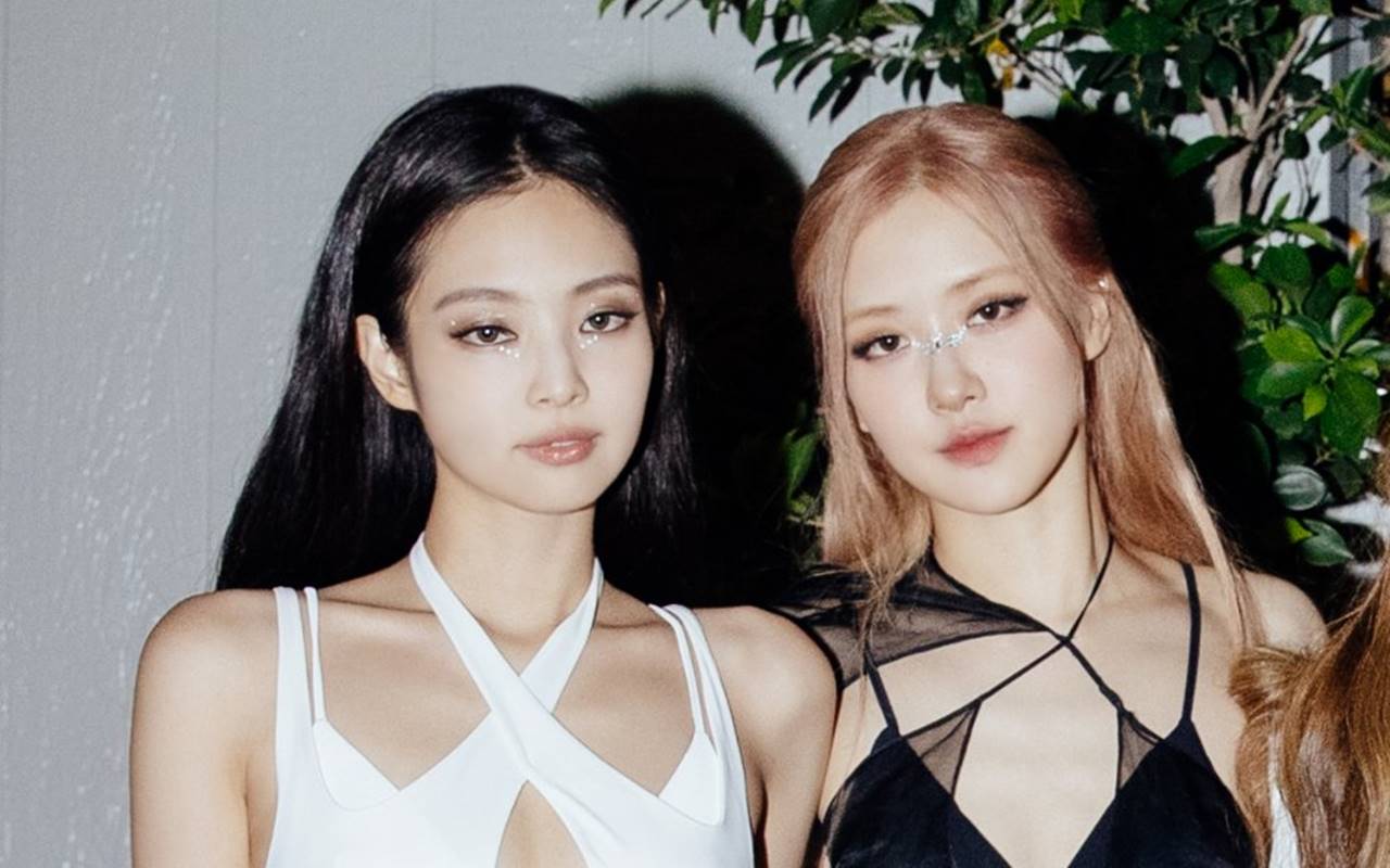 Rose BLACKPINK Ngerap Dadakan di Konser, Ekspresi Jennie Disorot