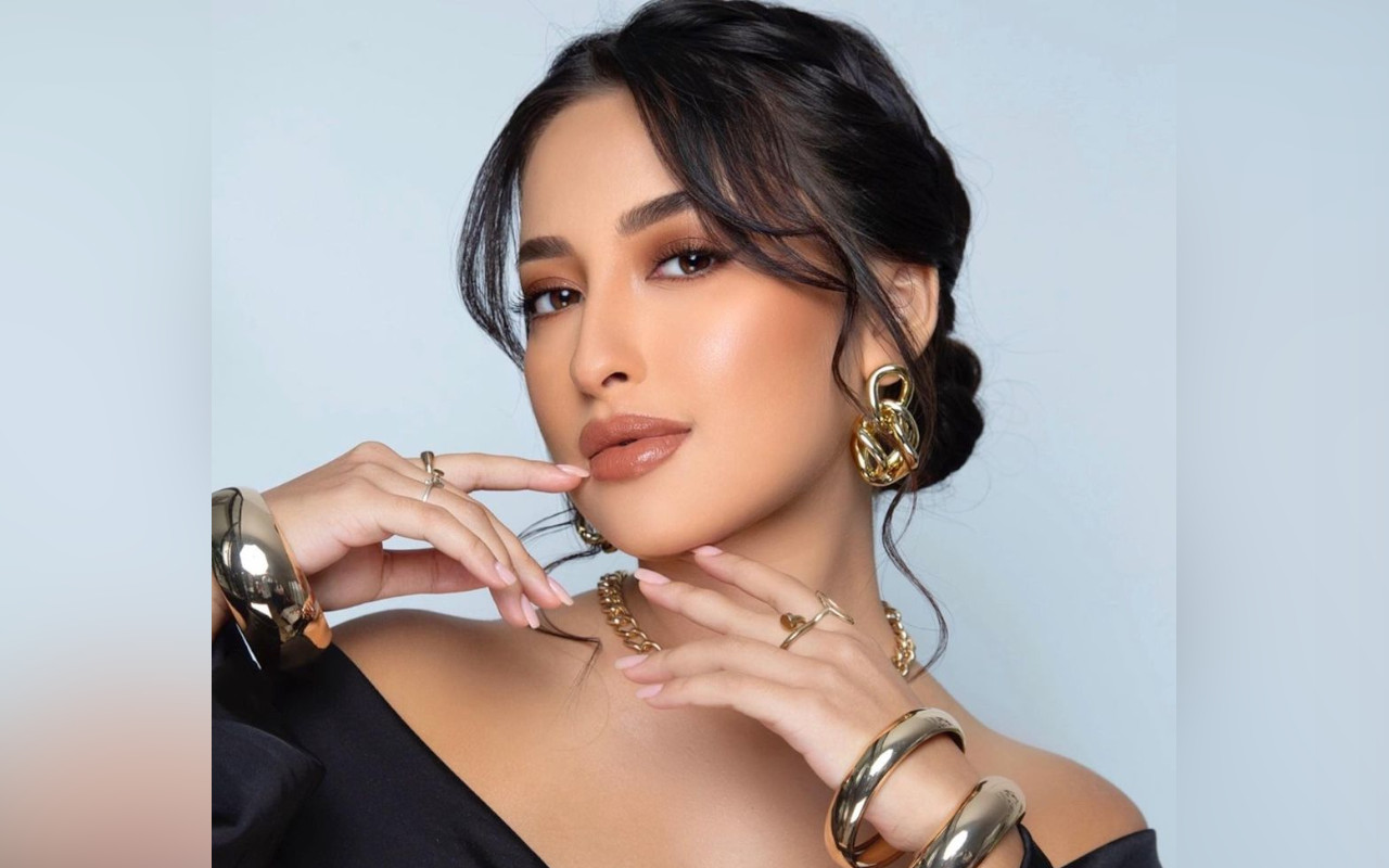 Hot Mama, Jennifer Coppen Diduga Tanpa Busana Saat Jalani Maternity ...