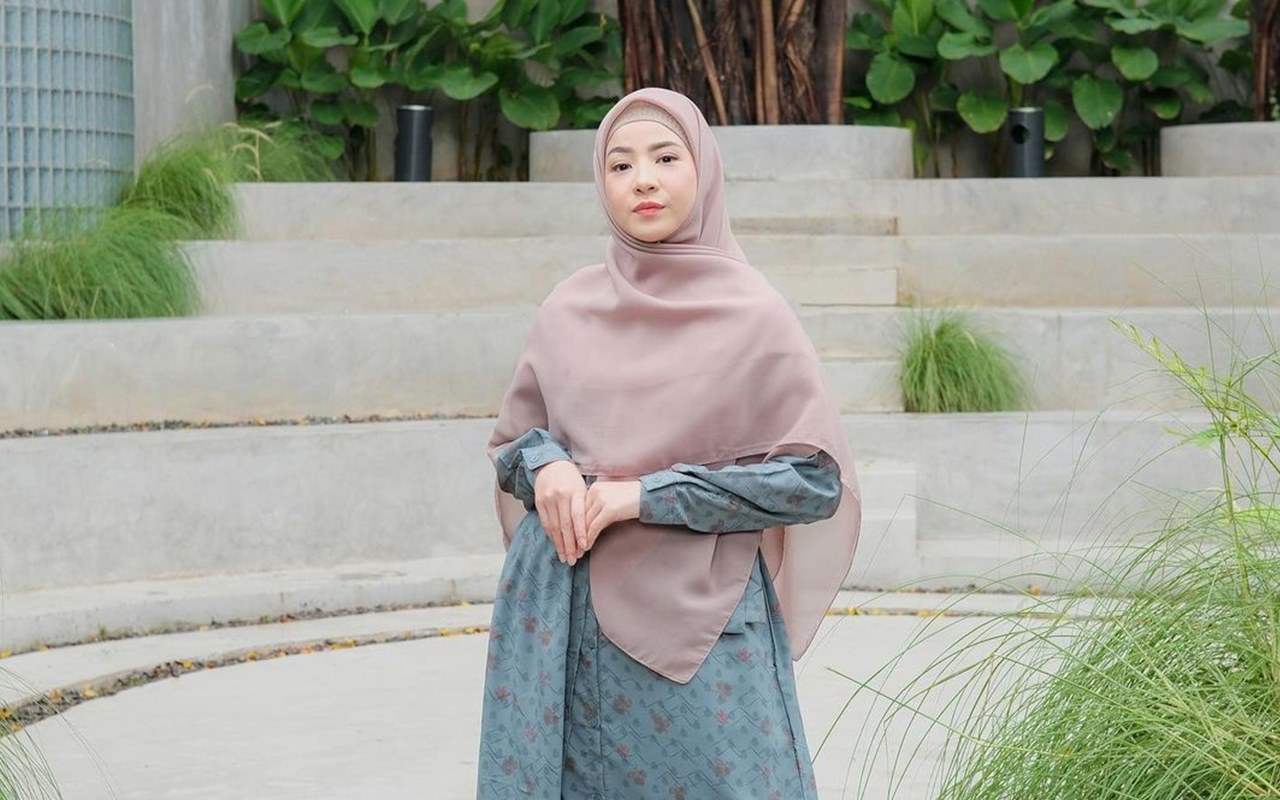 Digugat Cerai, Gaya Busana Natasha Rizki Kini Mendadak Jadi Perbincangan