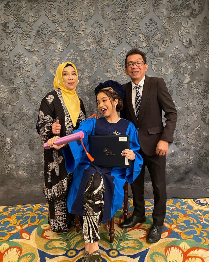 Tia Septina Anak Mandra Dipuji Maia Estianty, Intip 8 Pesona Putri ...