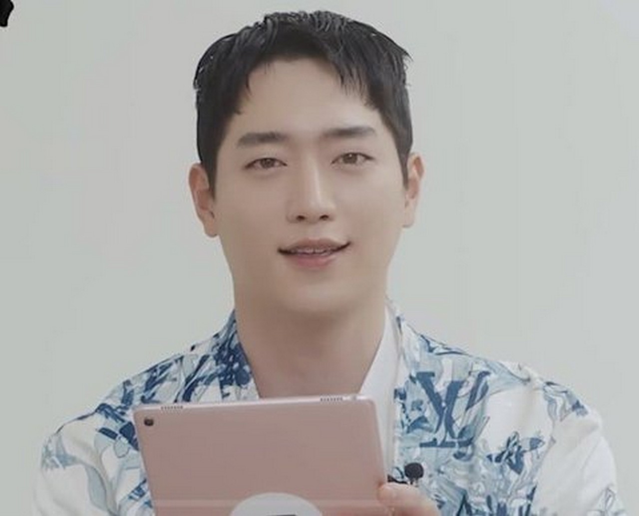 Tubuh Makin Berisi Usai Wamil, Seo Kang Joon Sampai Bikin Pangling Fans