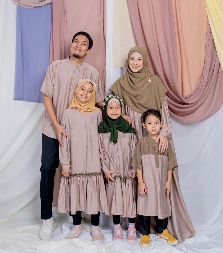 Desta dan Natasha Rizky Resmi Cerai