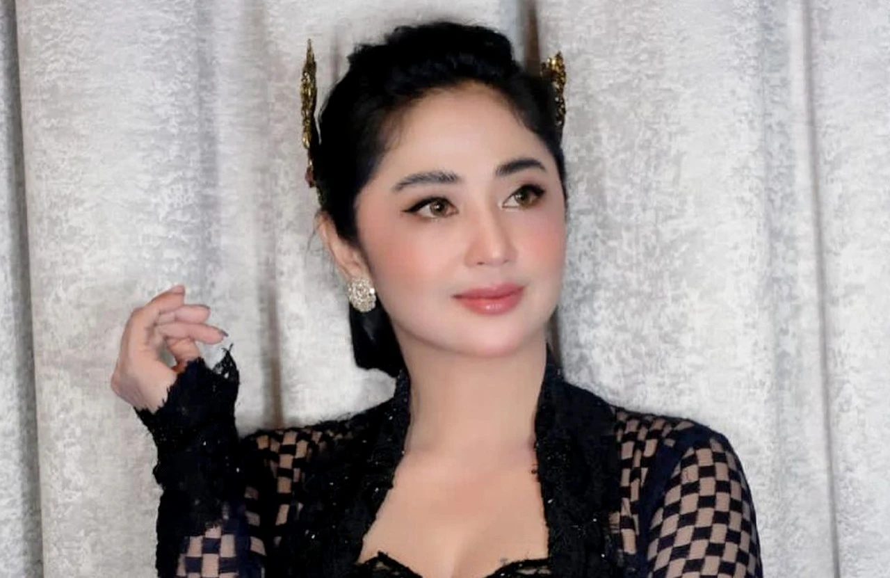 Dewi Persik Akhirnya Sembelih Sapi Usai Kisruh, Sindir Ketua RT Soal Politik